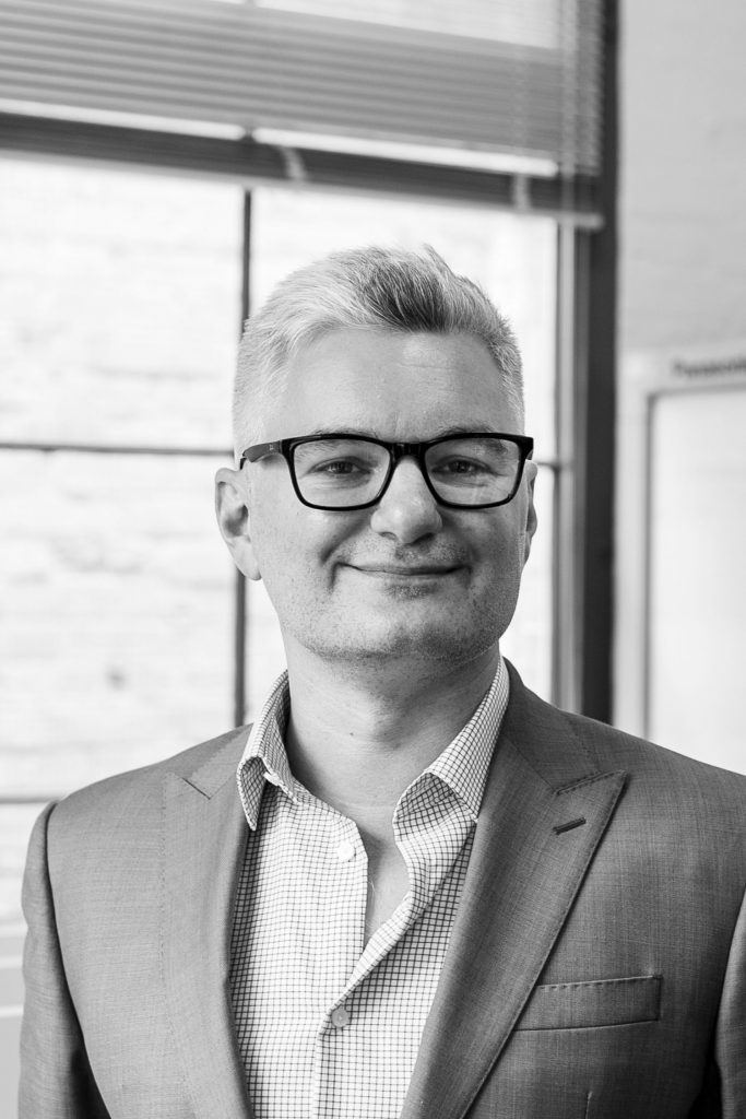 Board_James - SHINE SA